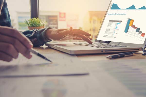 Inside, dashboard software to track your purchases